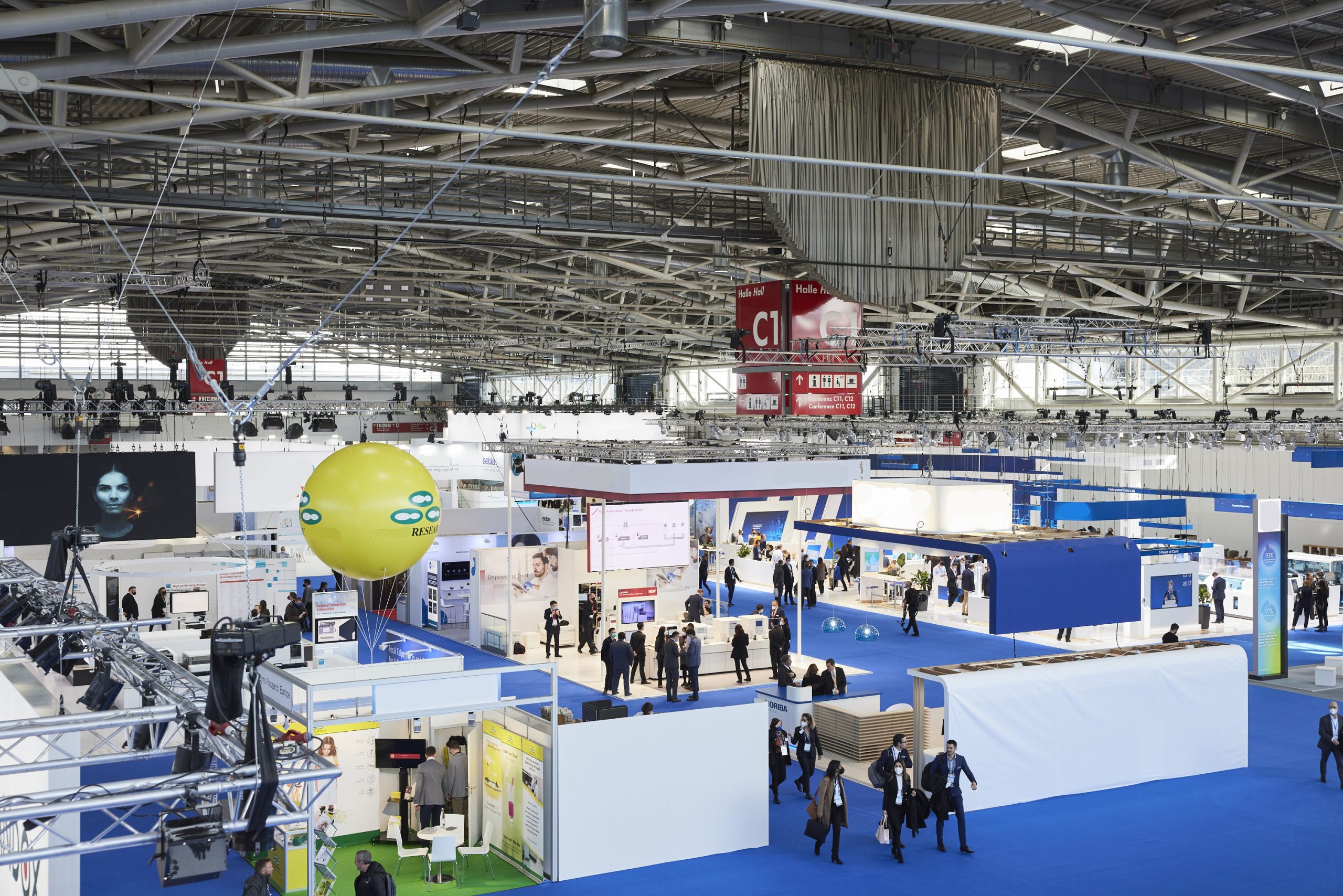 Choosing an exhibition booth location: 10 aspects to consider - MZ Events